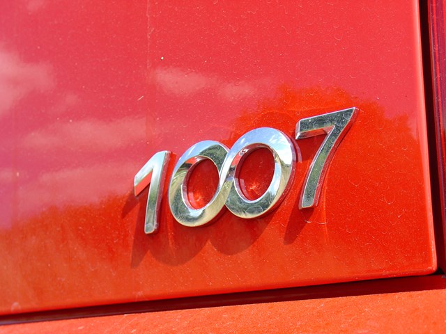 Used Peugeot 1007 Hatchback (2005 - 2009) interior