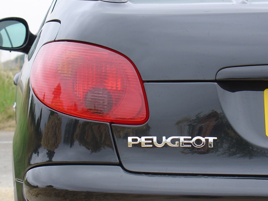Used Peugeot 206 Coupe Cabriolet (2001 - 2007) Review