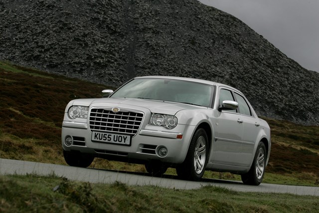 Used Chrysler 300C Saloon (2005 - 2010) boot space & practicality