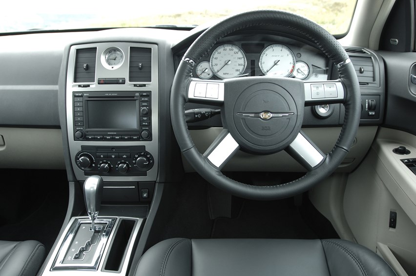Used Chrysler 300C SRT-8 (2006 - 2010) interior