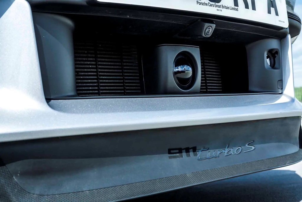 Porsche 911 (2023) boot space & practicality | Parkers