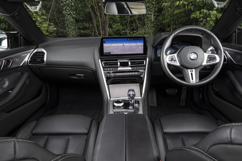 Used BMW 8-Series Convertible (2019 - 2025) interior