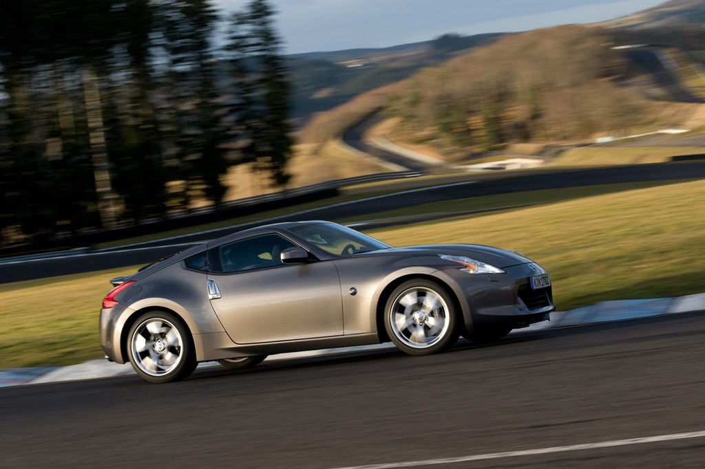 Used Nissan 370Z Coupe (2009 - 2020) boot space & practicality