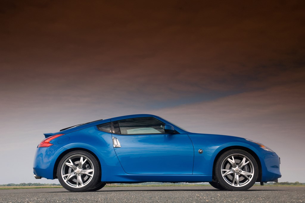 Used Nissan 370Z Coupe (2009 - 2020) boot space & practicality