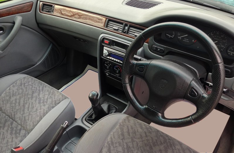 Used Rover 400 Hatchback (1995 - 2000) interior