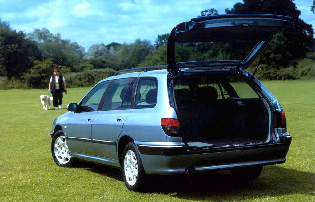 Used Peugeot 406 Estate (1996 - 2004) boot space & practicality